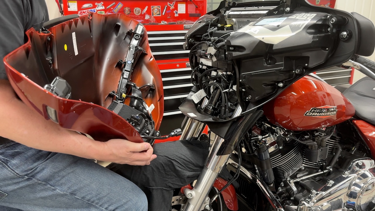 Harley 2024 & Newer Batwing Fairing Removal video - Law Abiding Biker ...